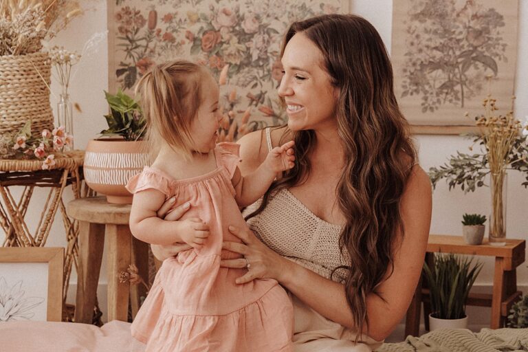 Motherhood Photography Mini Session | Murfreesboro Studio